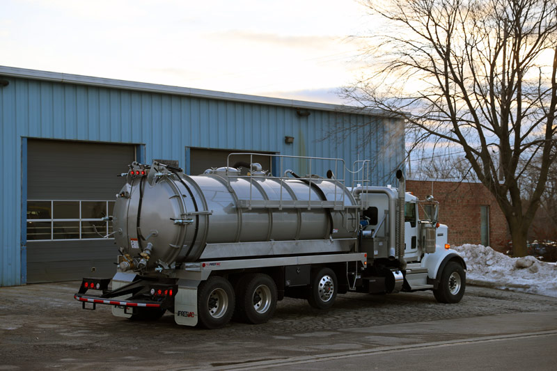 Product Spotlight: Jenco Equipment - Powervac Mini 860